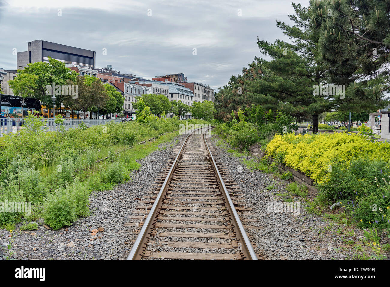 Montreal railroad hi-res stock photography and images - Alamy