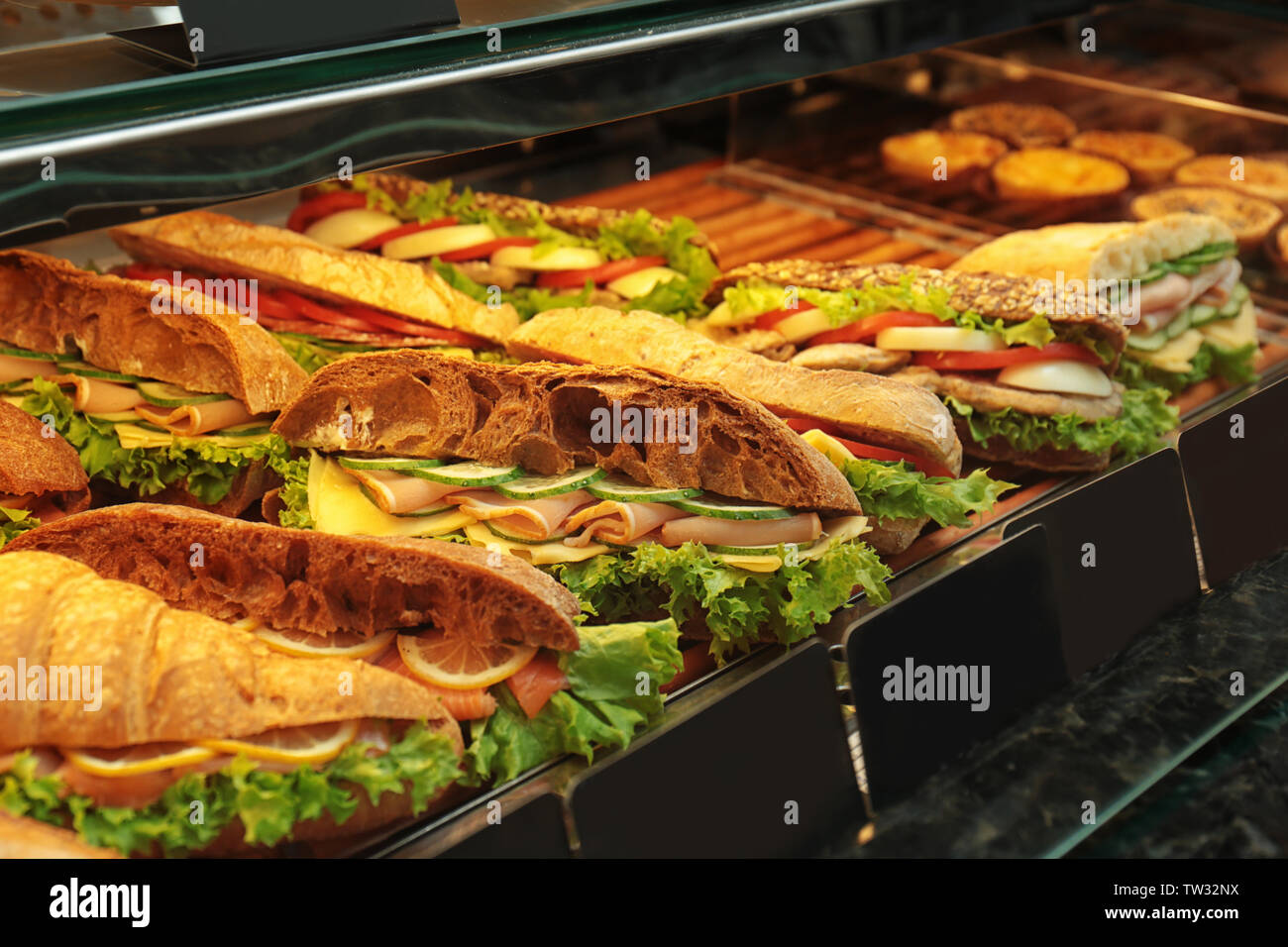 Sandwich shop fridge hi-res stock photography and images - Alamy