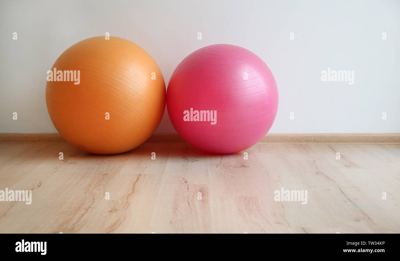 Rubber balls hi-res stock photography and images - Alamy