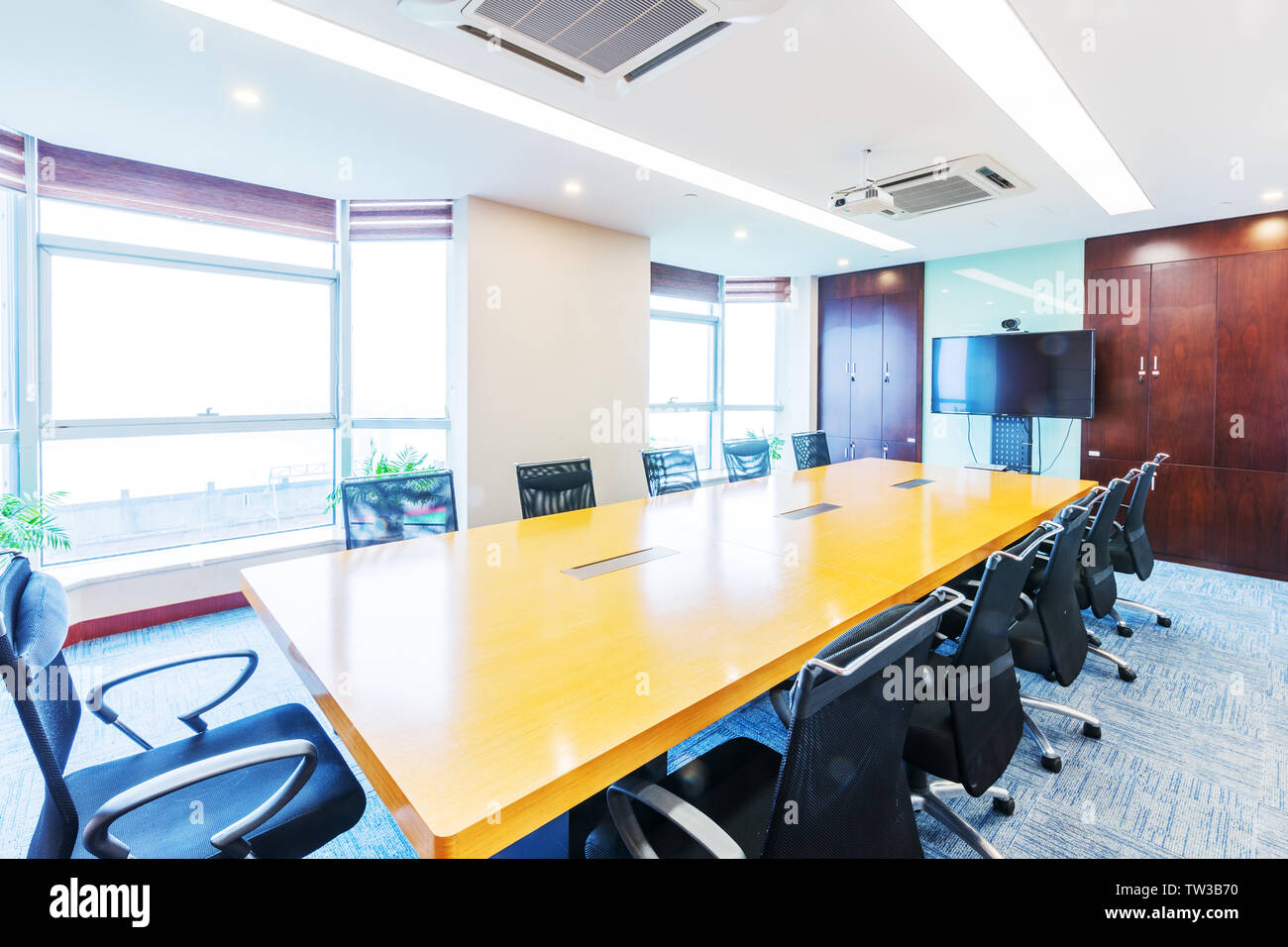 Modern meeting room interior Stock Photo - Alamy