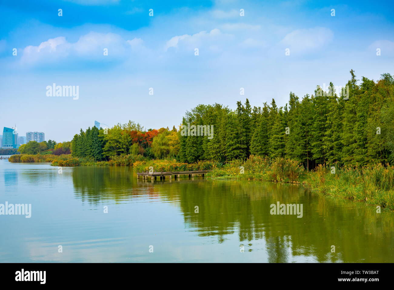 Autumn Scenery of Li Lake Scenic Area in Wuxi Stock Photo - Alamy