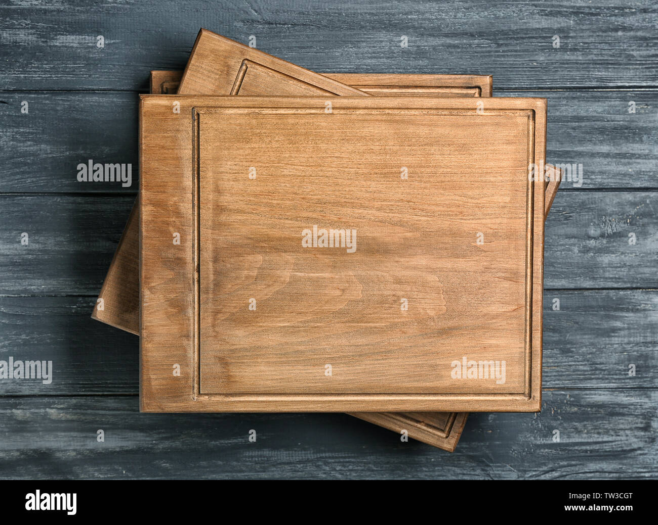 Cutting boards stack hi-res stock photography and images - Alamy