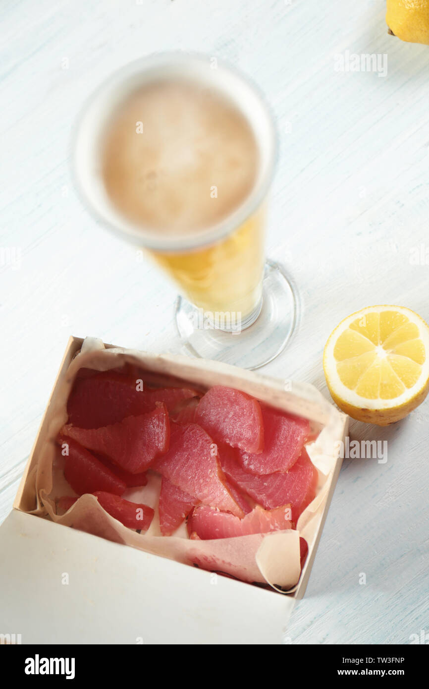 Glass beer sliced fish hi-res stock photography and images - Alamy