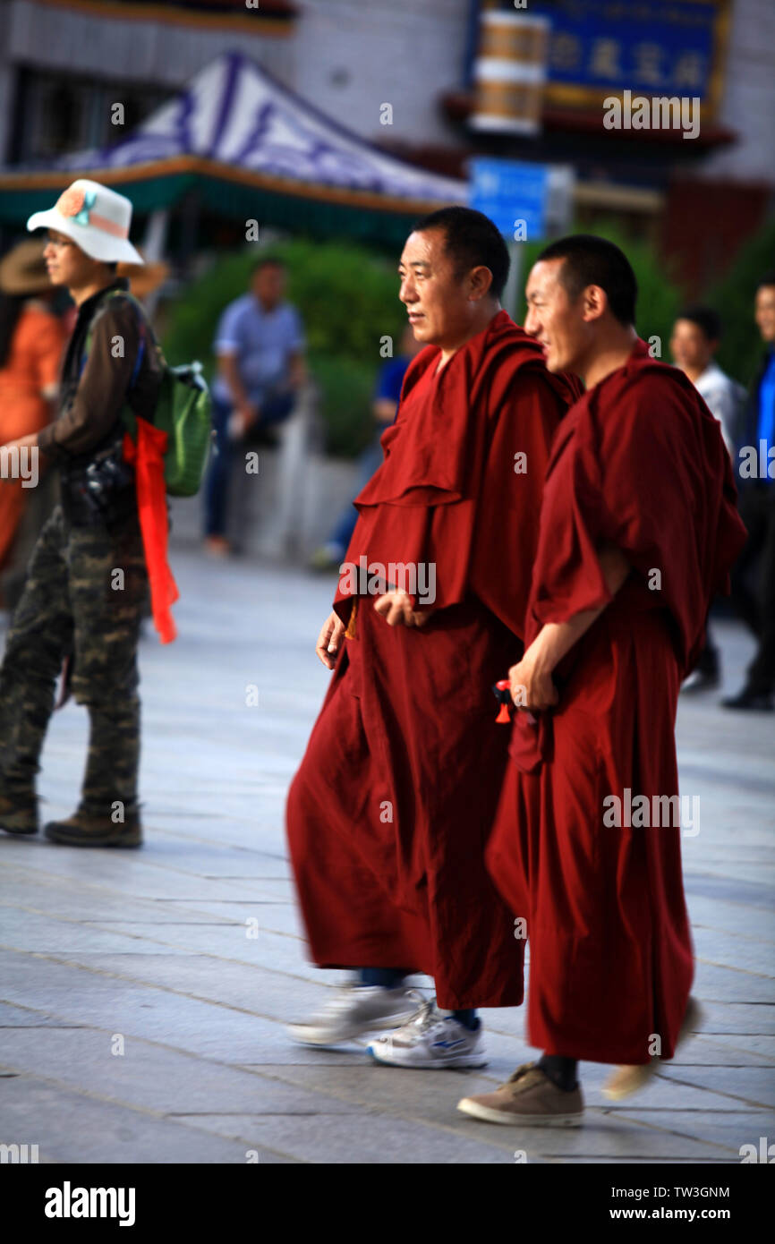 This is a set of random portrait photos taken on the streets of Lhasa ...