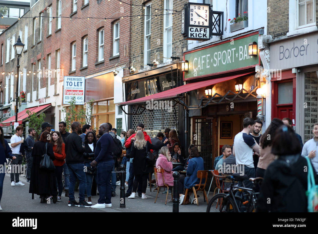 Exmouth market cafe hi-res stock photography and images - Alamy