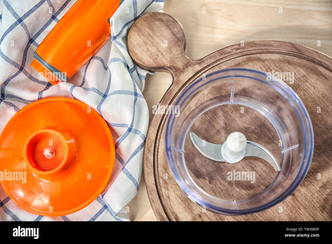 Top view empty blender hi-res stock photography and images - Alamy