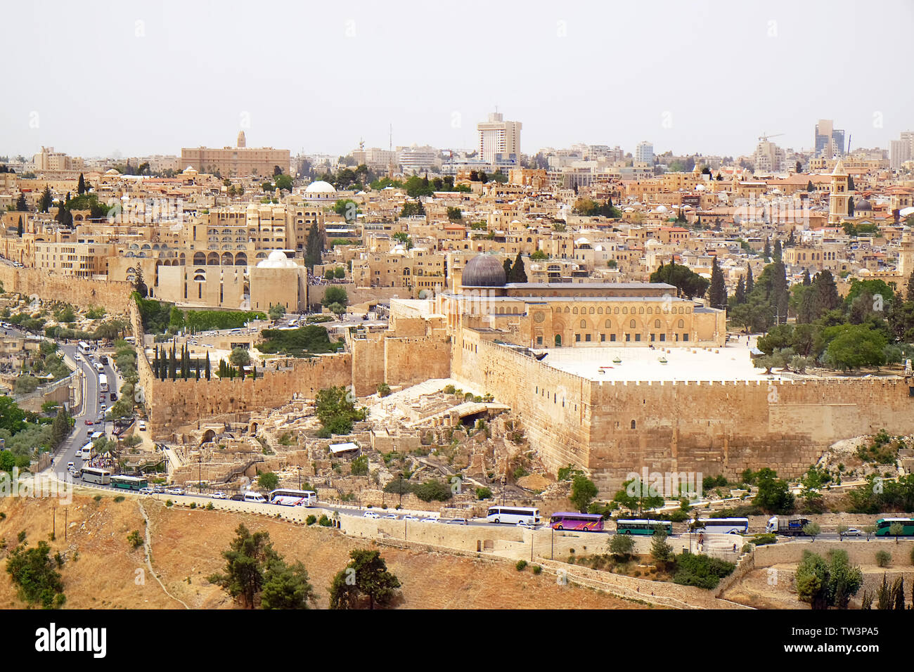 In muslim cemetery wall in jerusalem hi-res stock photography and ...