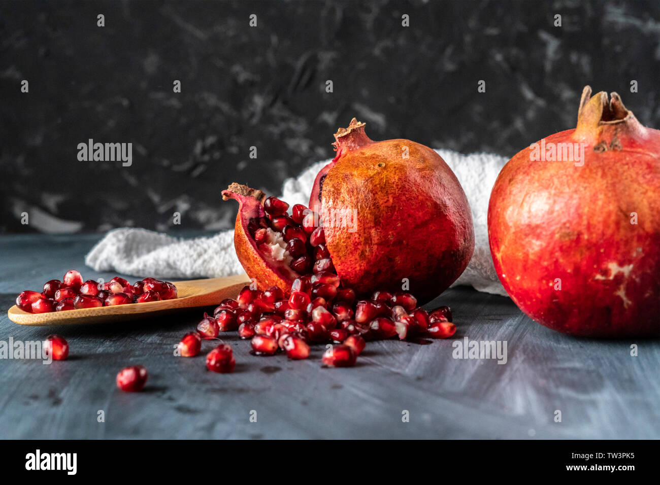 Fruit with many seeds hi-res stock photography and images - Alamy