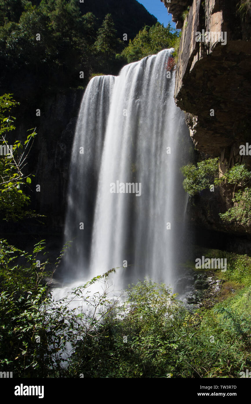A hundred feet two feet Stock Photo - Alamy