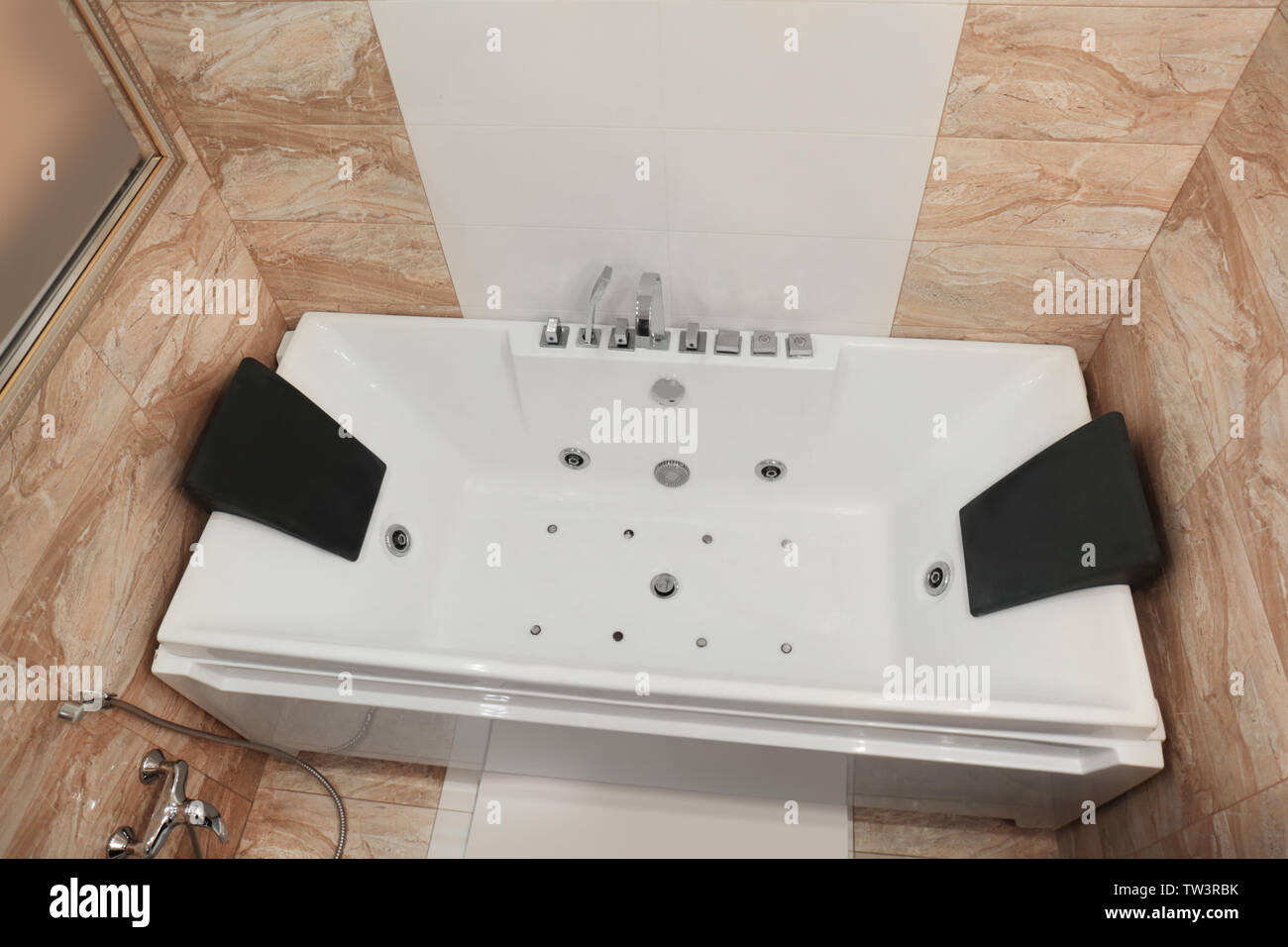 Hydro massage bath hi-res stock photography and images - Alamy