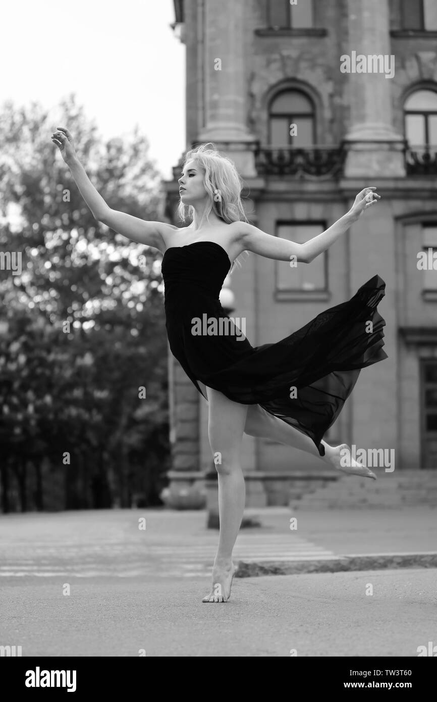 Barefoot dancer Black and White Stock Photos & Images - Alamy