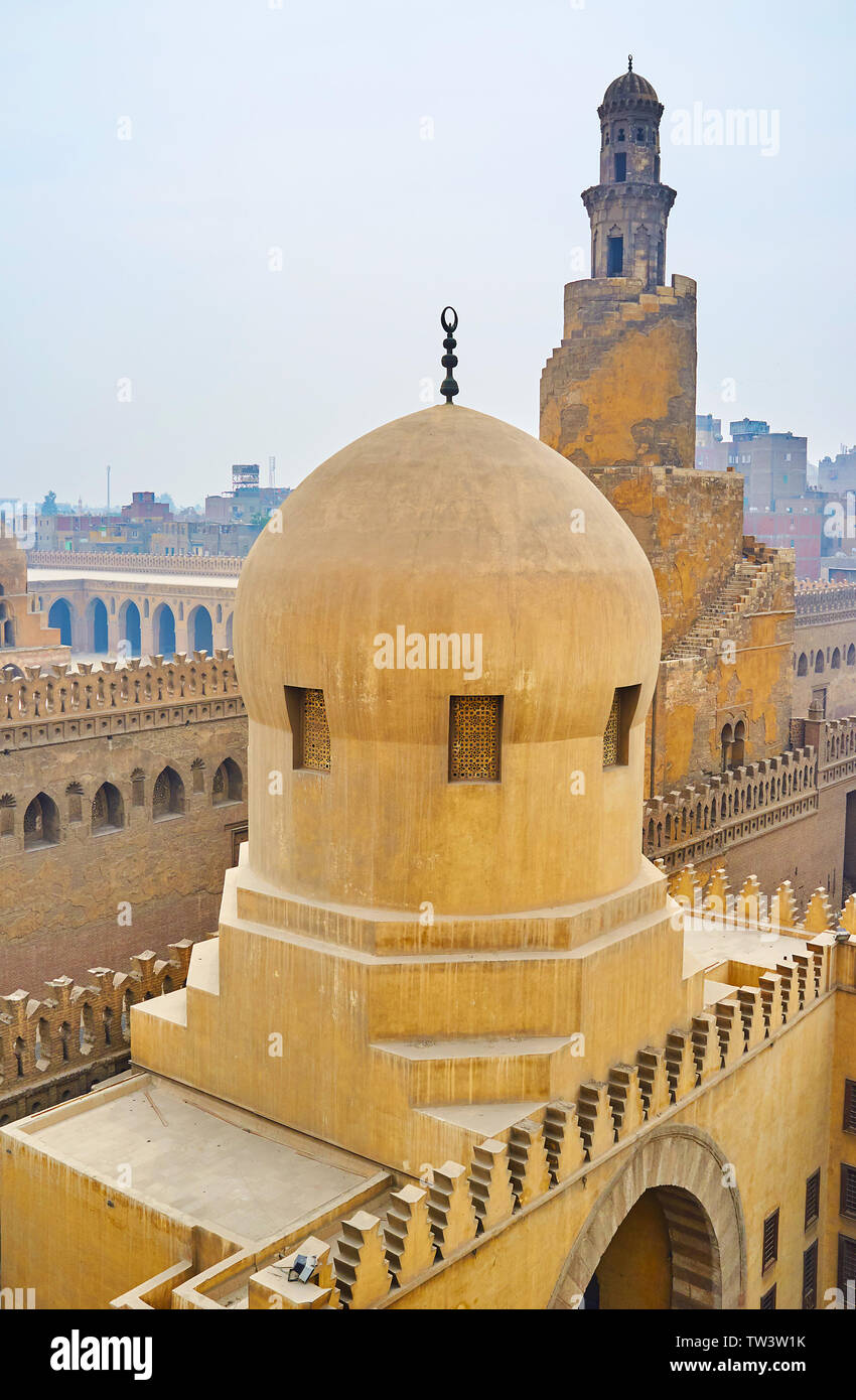The fine examples of interesting medieval architecture of Cairo - the ...