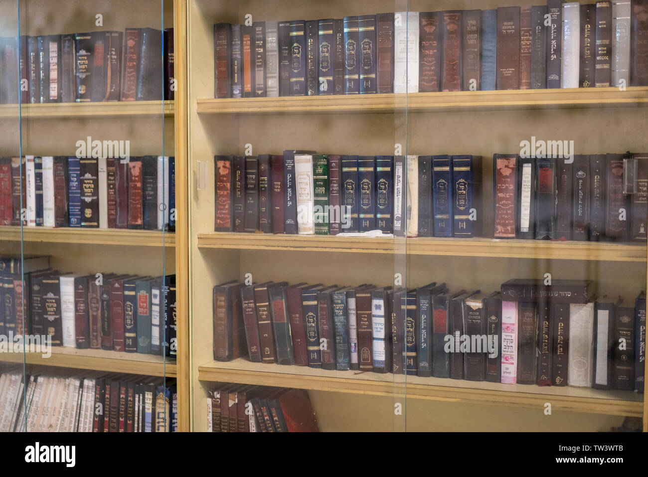 Shelves old prayer books hi-res stock photography and images - Alamy
