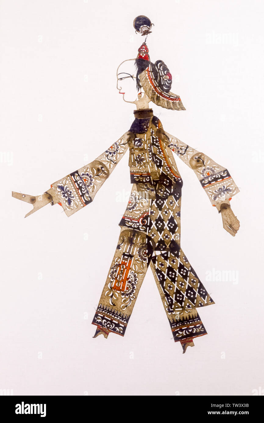 Folk traditional craftsmanship, shadow play Stock Photo - Alamy