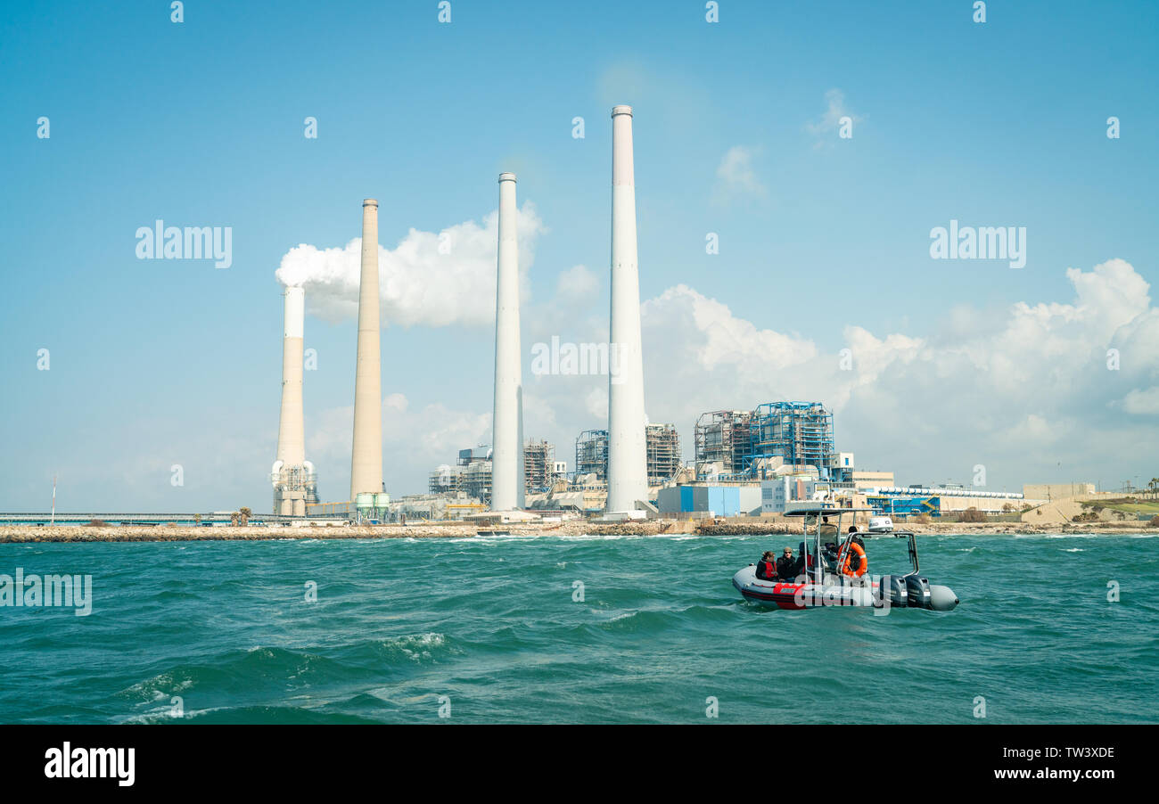 Hadera city hi-res stock photography and images - Alamy