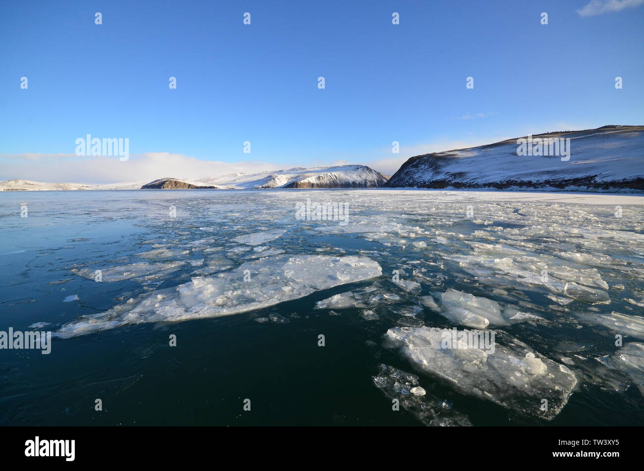 Lake baikal ferry hi-res stock photography and images - Alamy