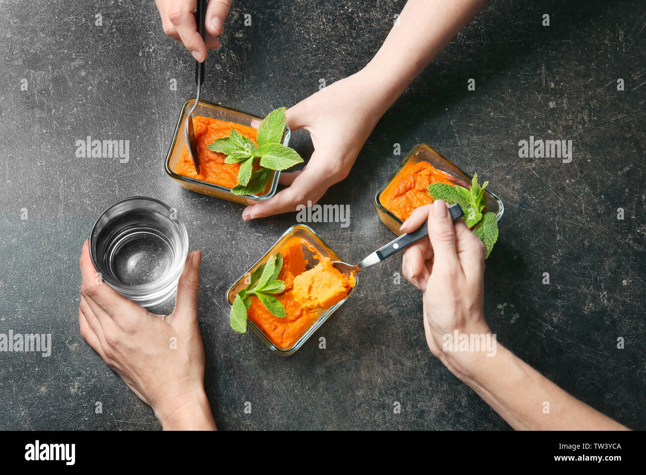 Female eating carrot cake hi-res stock photography and images - Alamy