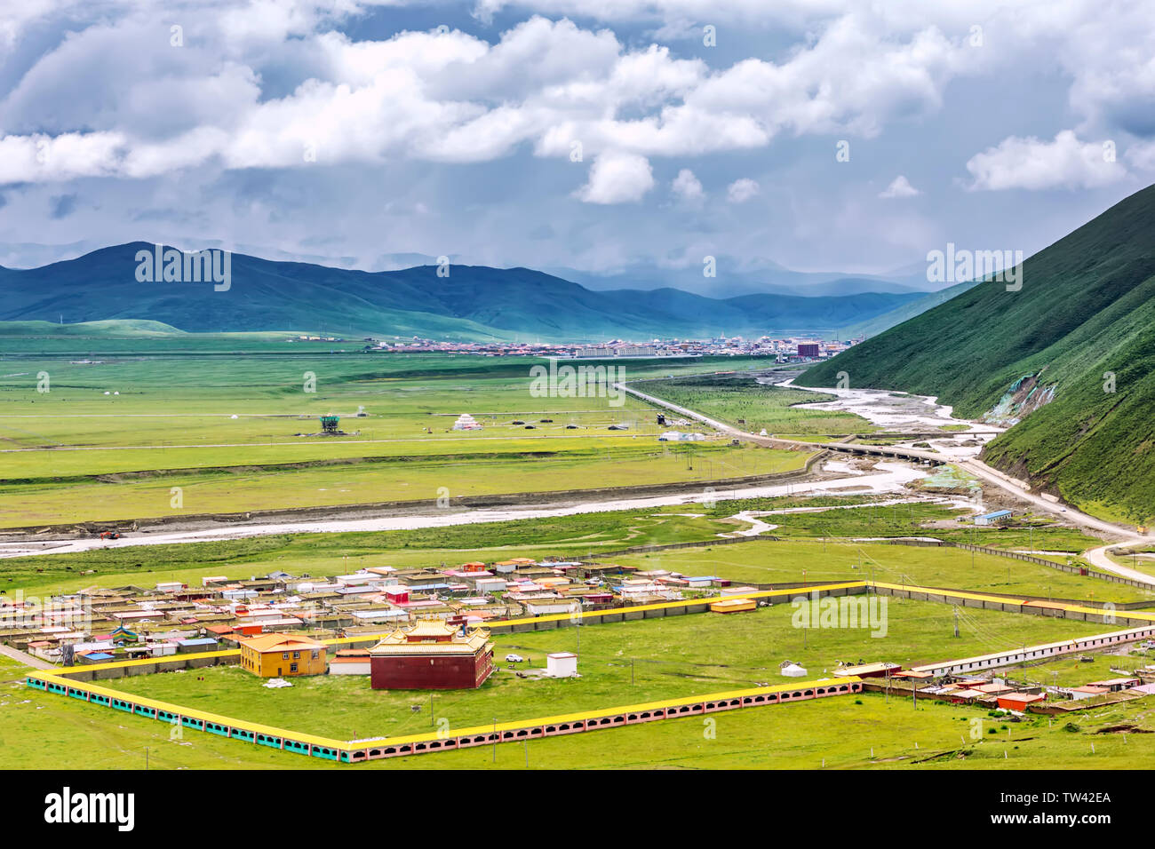 Dongga temple scenery hi-res stock photography and images - Alamy