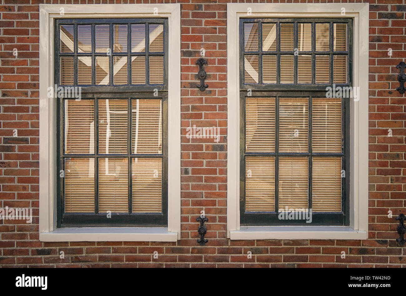 Building with modern windows Stock Photo - Alamy
