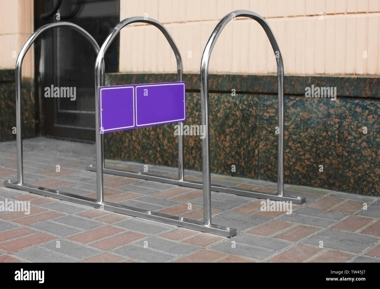 Bike racks outside building hi-res stock photography and images - Alamy