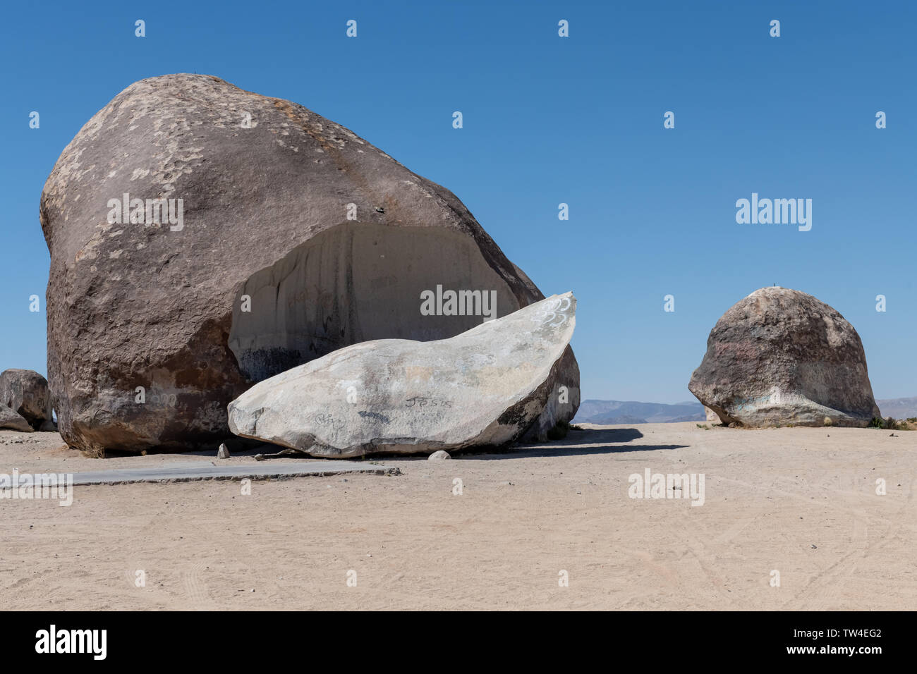 Giant Rock near Landers in Southern California was once a gathering ...