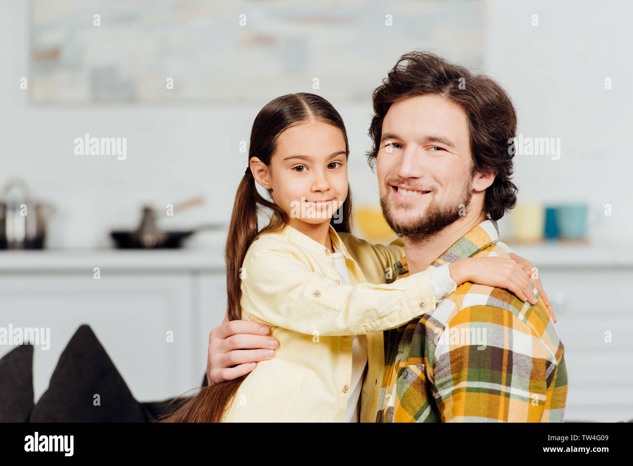 Father hugging emotional hi-res stock photography and images - Alamy