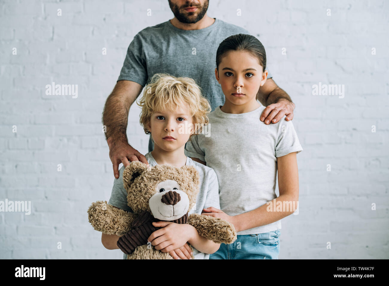 Kids teddy bear hi-res stock photography and images - Alamy