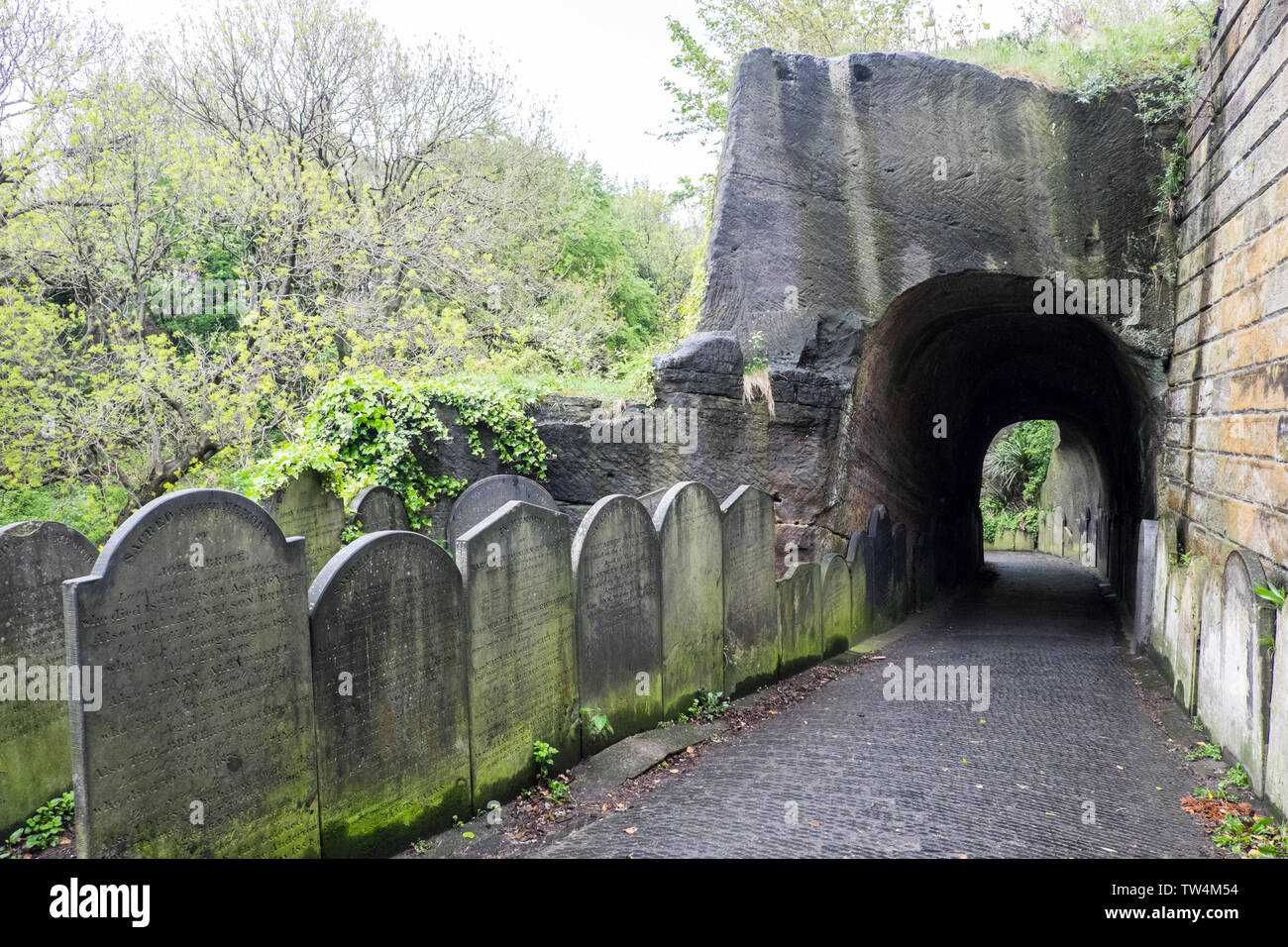 St James Gardens,graveyard,cemetery,gravestones,Anglican Cathedral ...