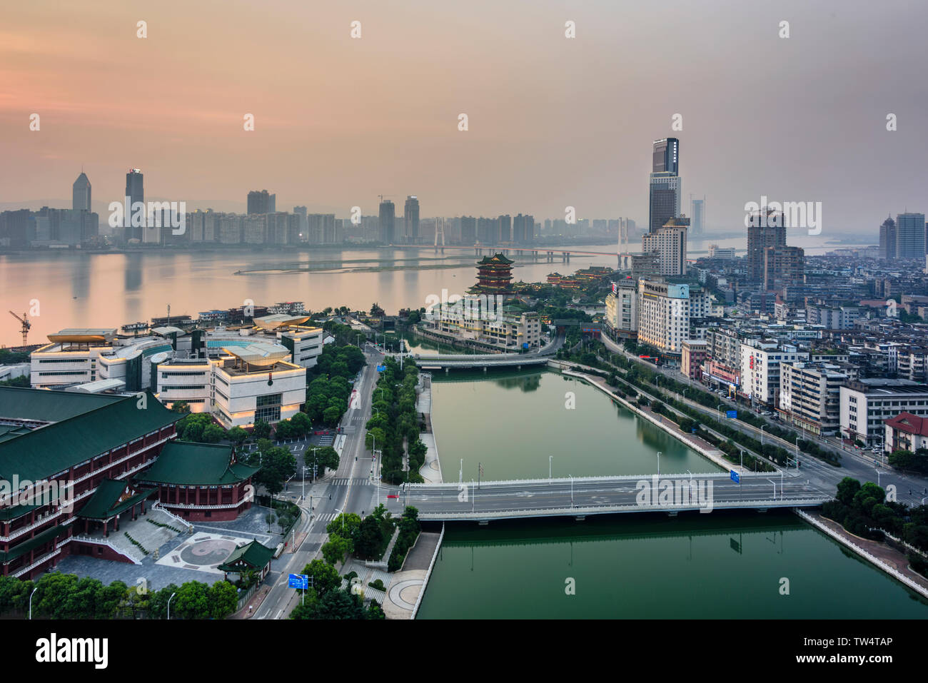 Teng Wang Pavilion, Nanchang Stock Photo - Alamy