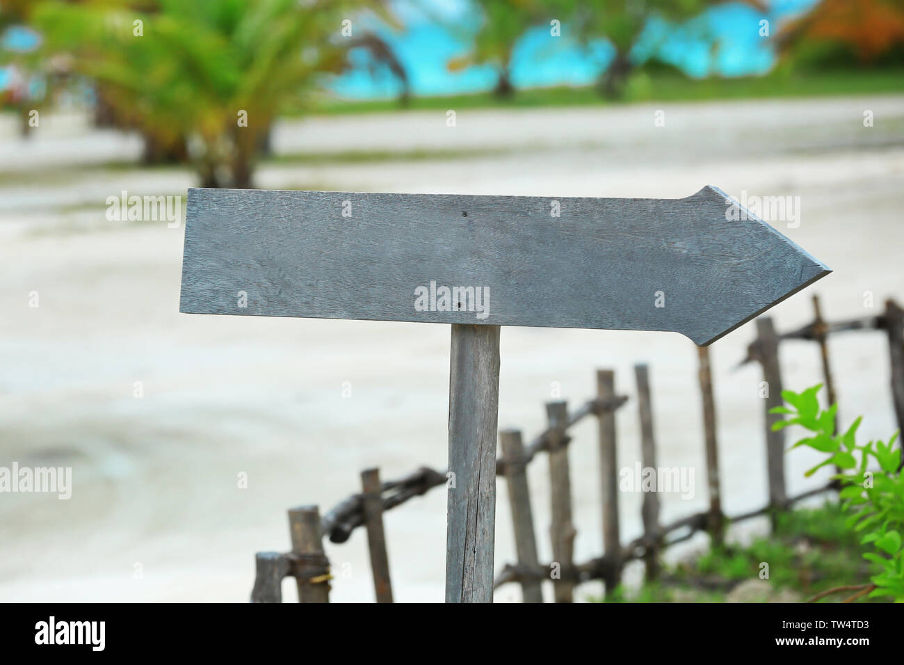 Blank directional sign at resort Stock Photo - Alamy