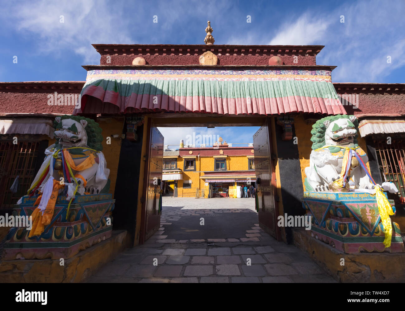 The Zaki Temple in the Lhasa Temple District, the only temple of wealth ...