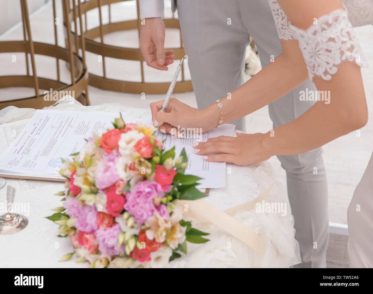 Signing marriage certificate hi-res stock photography and images - Alamy