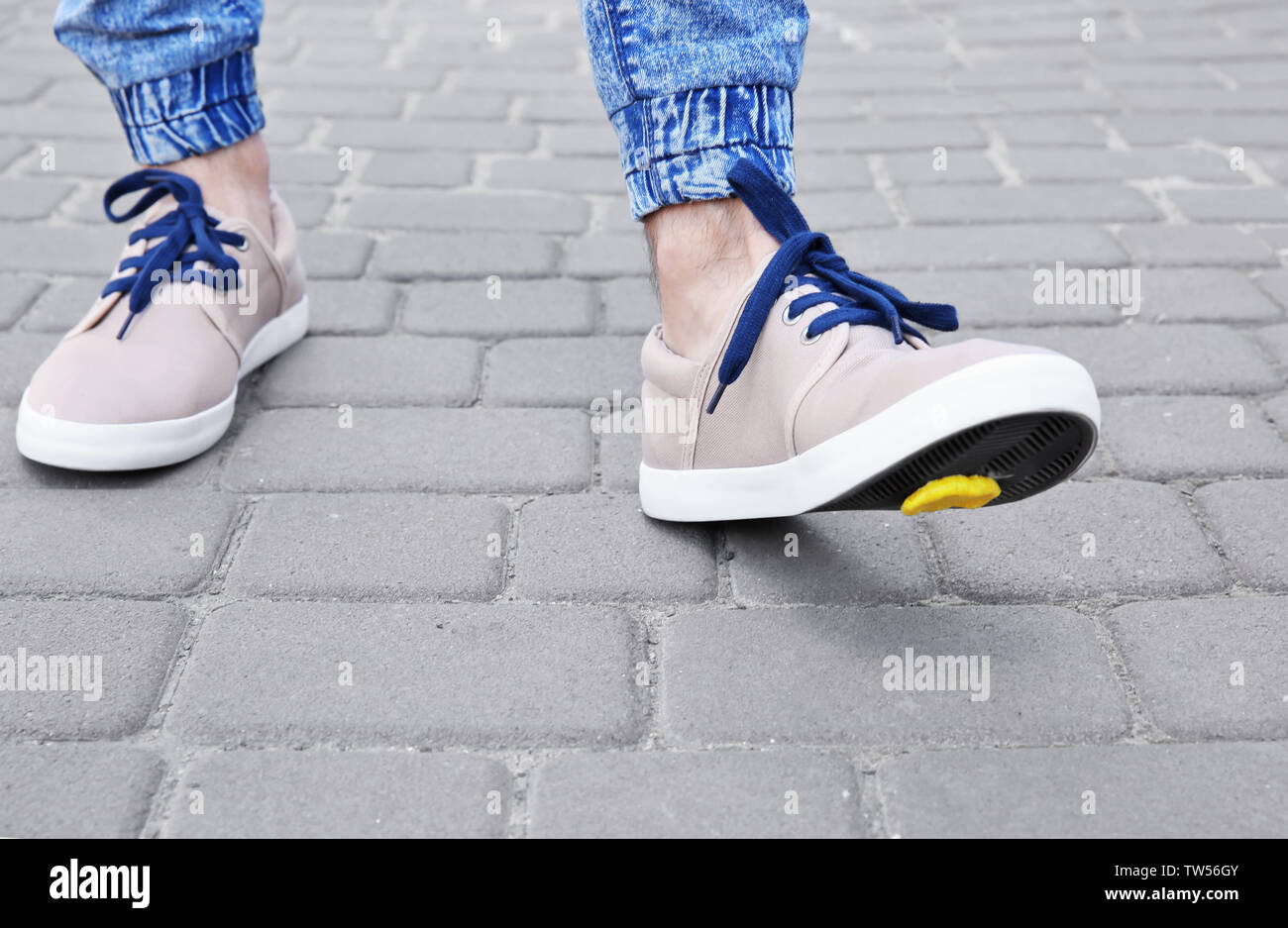 Chewing gum stuck to sole. Concept of stickiness Stock Photo - Alamy