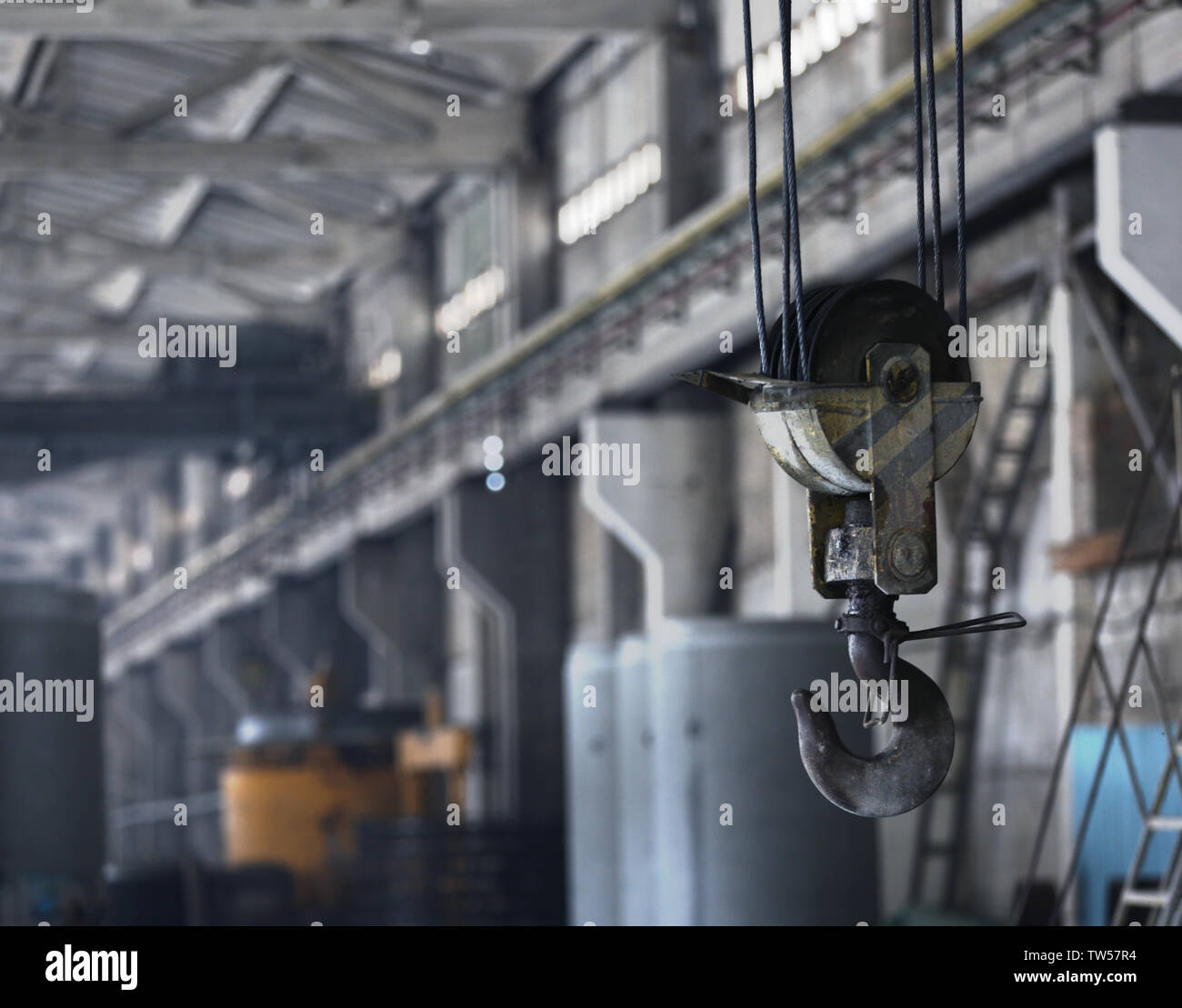 Crane assembly line hi-res stock photography and images - Alamy