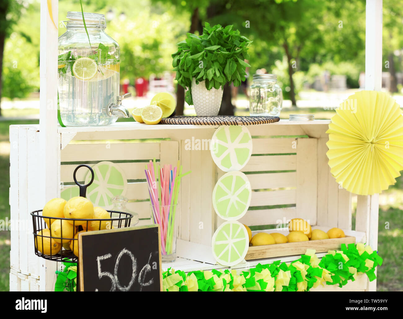 Wooden lemonade stand in park Stock Photo - Alamy Wooden lemonade stand in park Stock Photo - Alamy