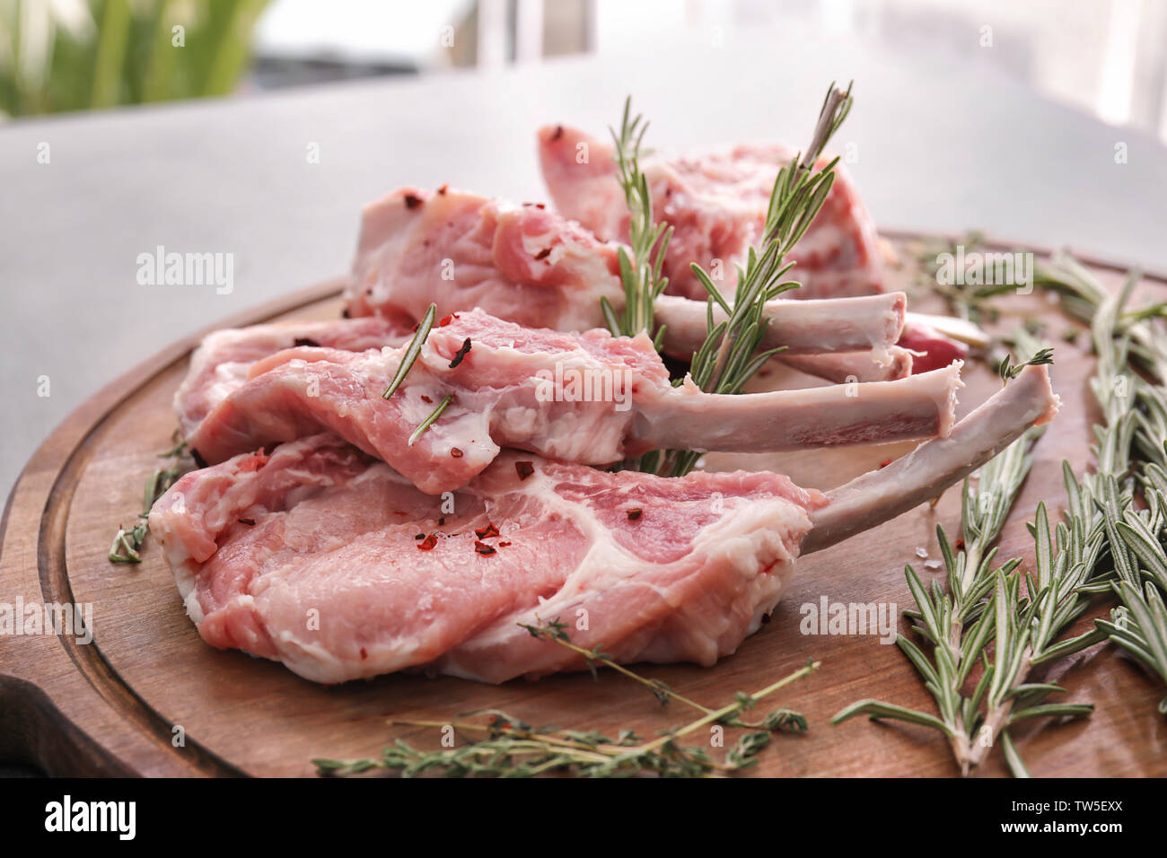 Raw ribs and seasoning on kitchen table Stock Photo - Alamy