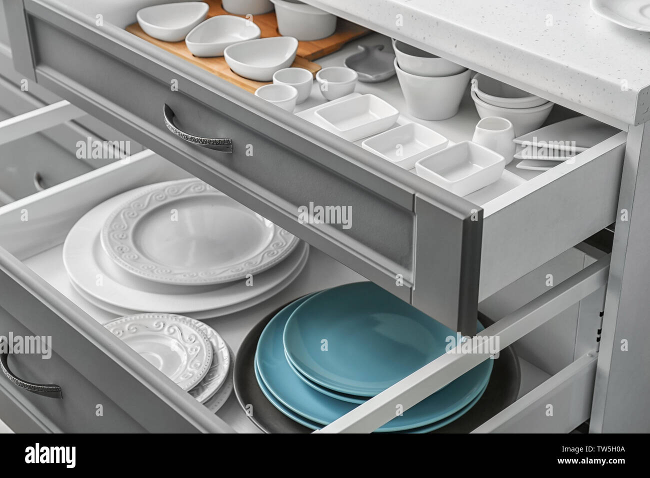 Kitchen drawers hi-res stock photography and images - Alamy