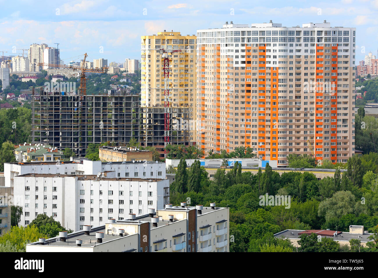 Construction of new building in the city Stock Photo - Alamy