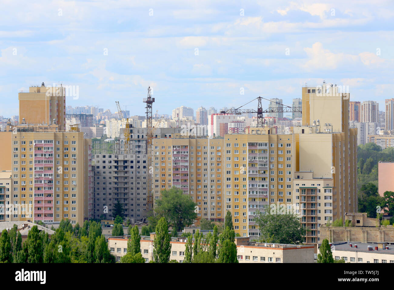 Construction of new building in the city Stock Photo - Alamy