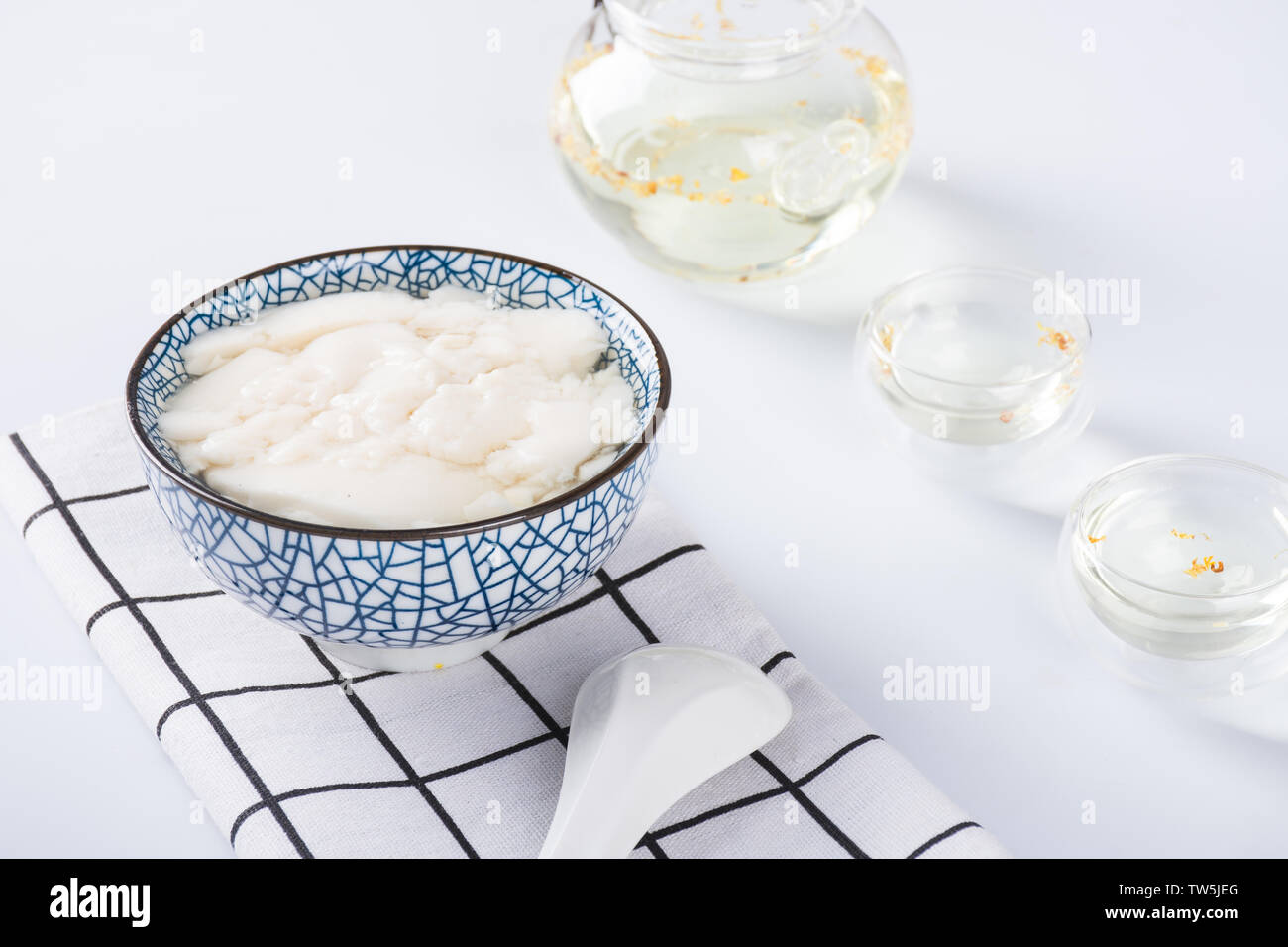 Bean curd brain a famous traditional snack, also known as bean curd ...