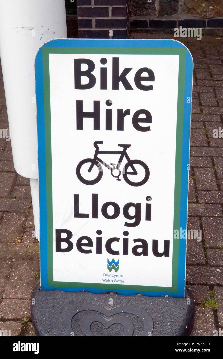 Welsh language badge hi-res stock photography and images - Alamy