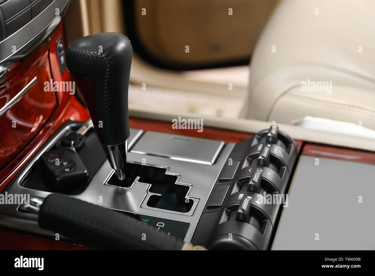 Gear shift knob in modern car Stock Photo - Alamy