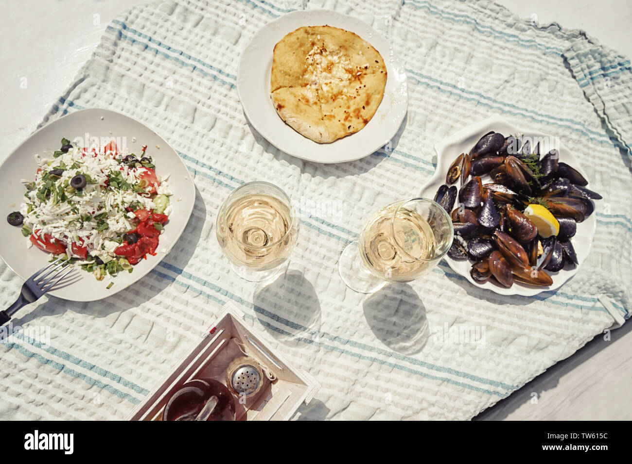 Striped mussels hi-res stock photography and images - Alamy