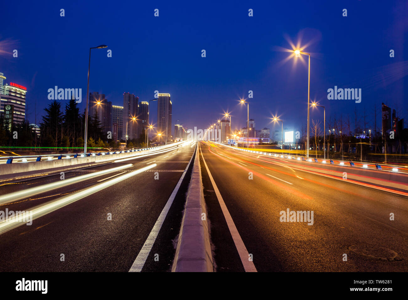 City Night Road Stock Photo - Alamy