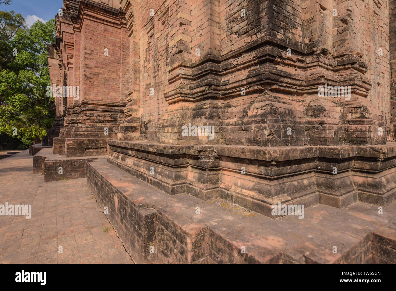 Angkor Wat Angkor's smile Stock Photo - Alamy