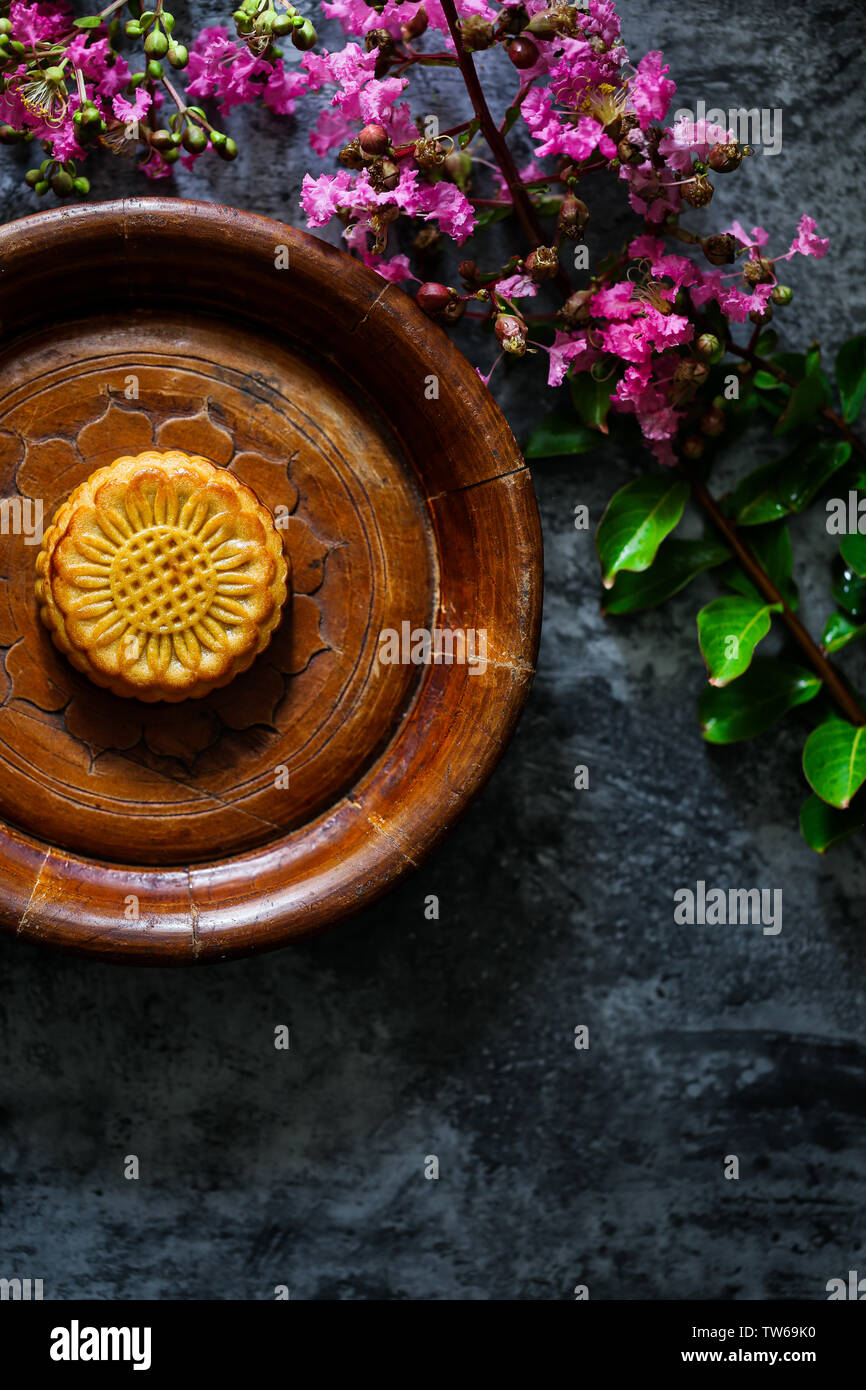 Iced moon cakes hi-res stock photography and images - Alamy