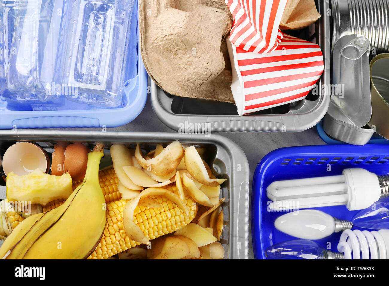 Recycled plastic food containers hi-res stock photography and images ...