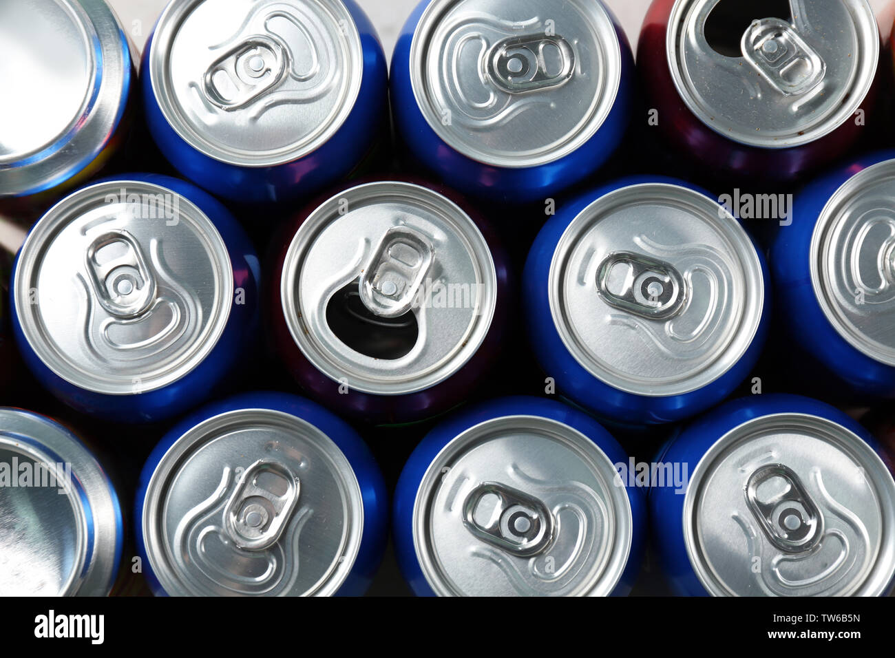 Colorful aluminium cans hi-res stock photography and images - Alamy