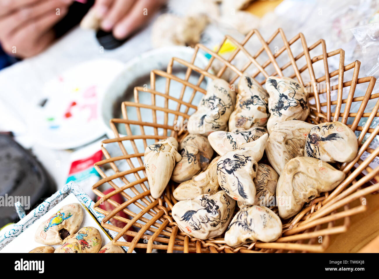 Antique chinese ink painting hi-res stock photography and images - Alamy