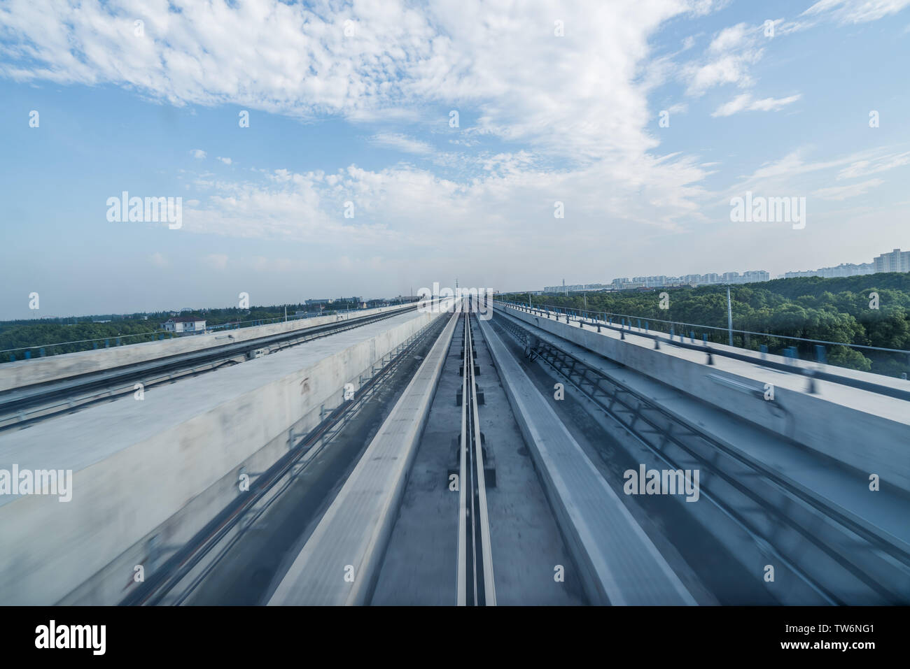 Daylight and means of transport long bridges and sun hi-res stock photography and images - Alamy